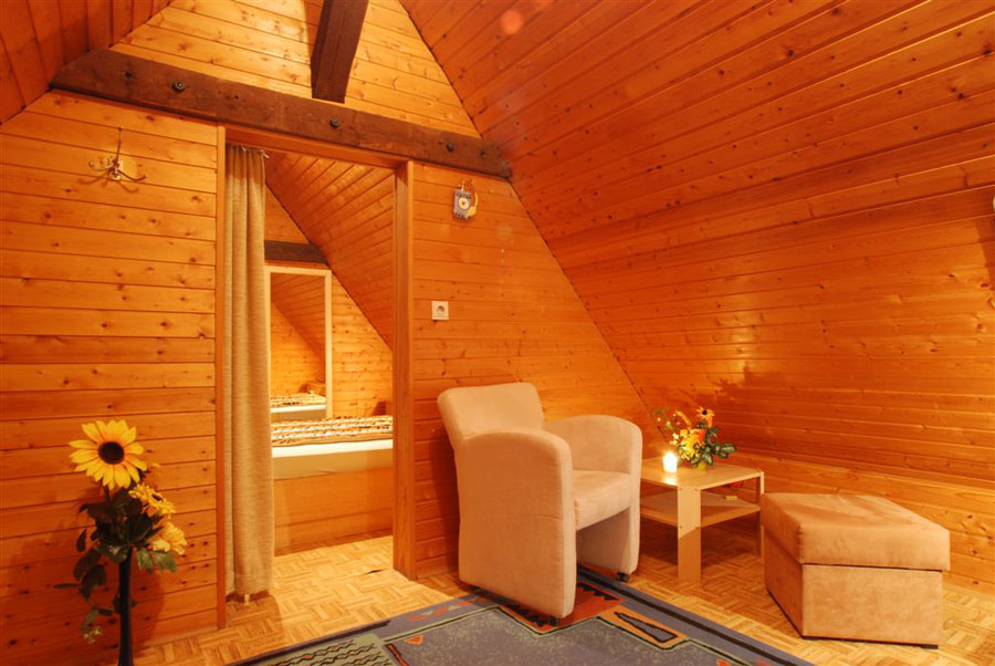 RÄUMLICHKEITEN - TANJAS CLUB